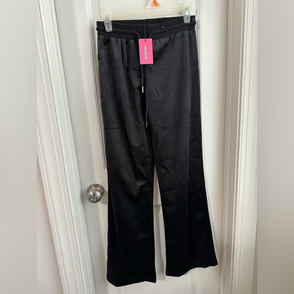 Edikted | Pants & Jumpsuits | Edikted Velvet Sweats | Poshmark